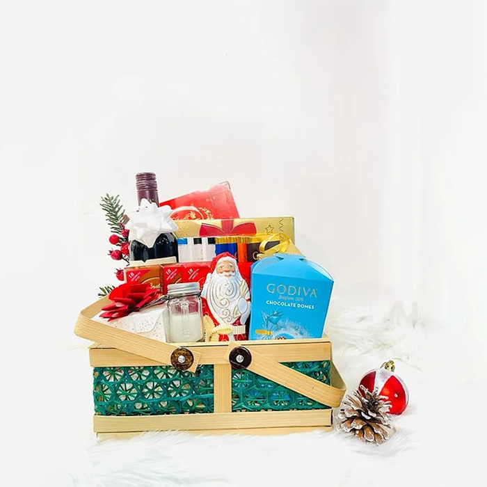 Christmas Gift C - Corporate Gifts Supplier in UAE - QasGifts